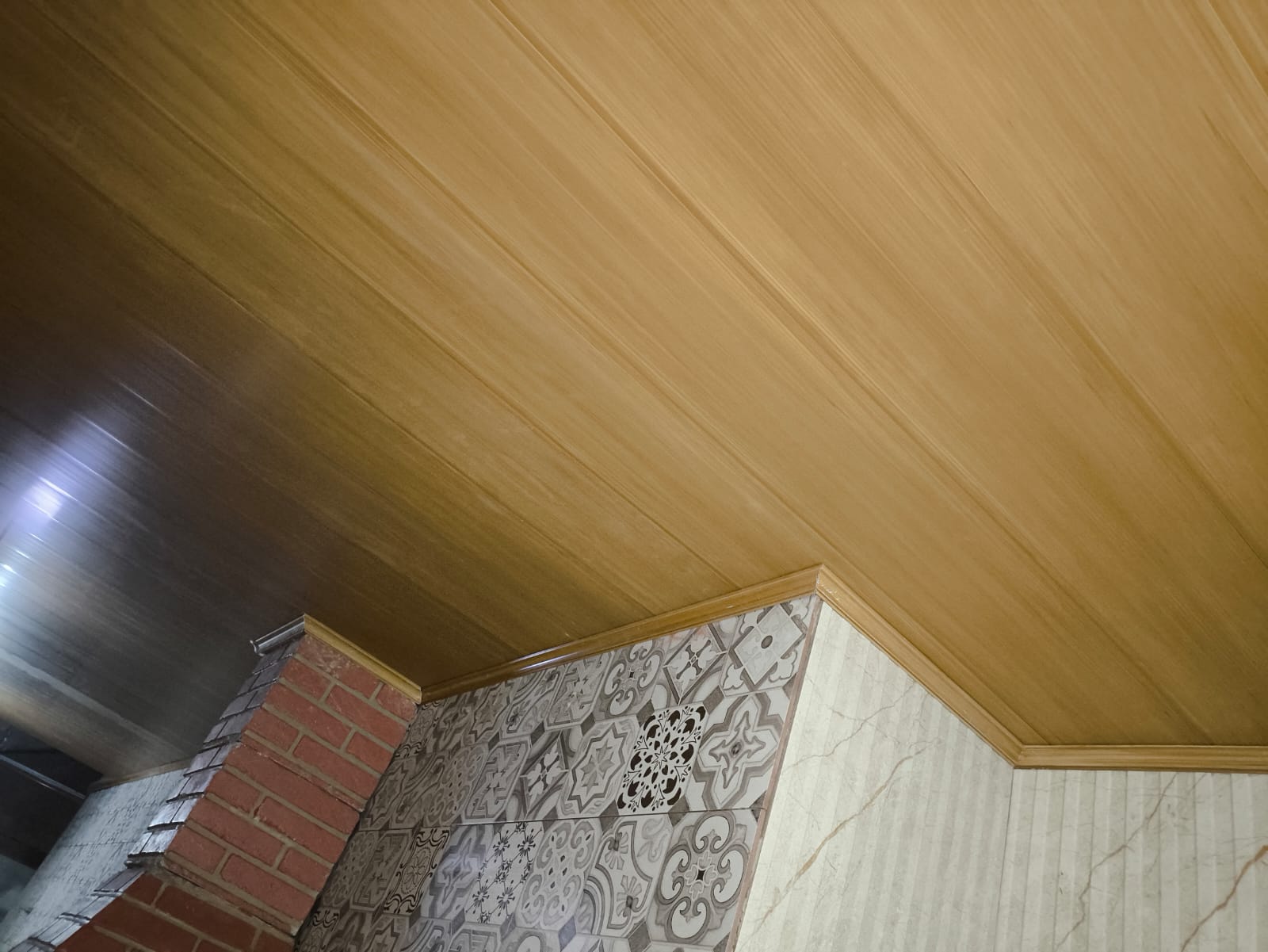 Genial Forros - Forro PVC, Divisórias e Pisos | BH e Região Metropolitana